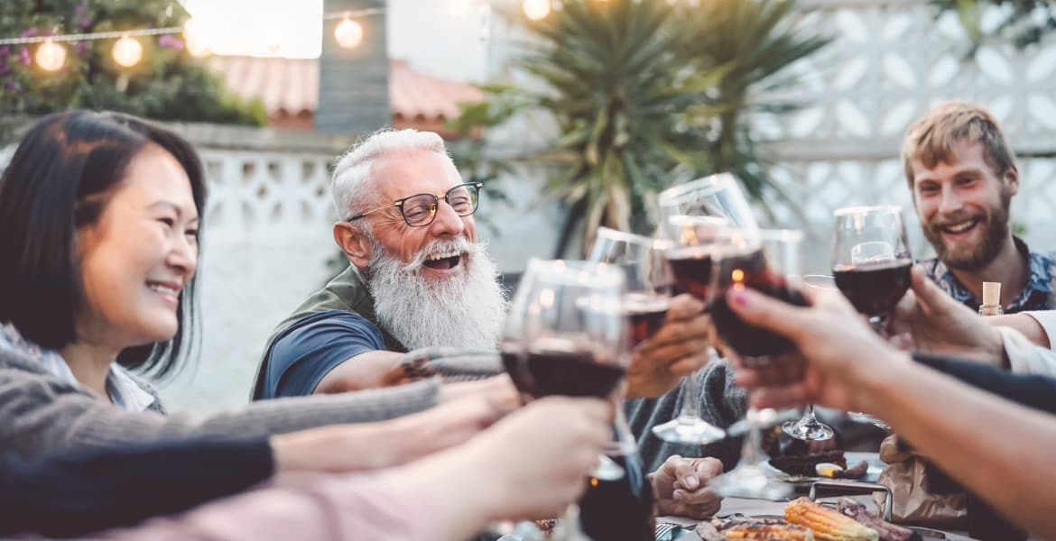 A Guide to Reconnecting with Old Friends | Spokeo